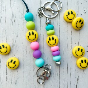 Teacher Keychain Smiley Face Silicone Bead Keychain Happy Keychain ...