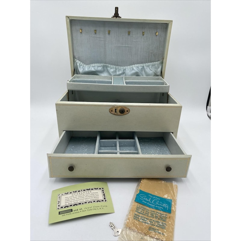 Level Jewelry Box - Etsy