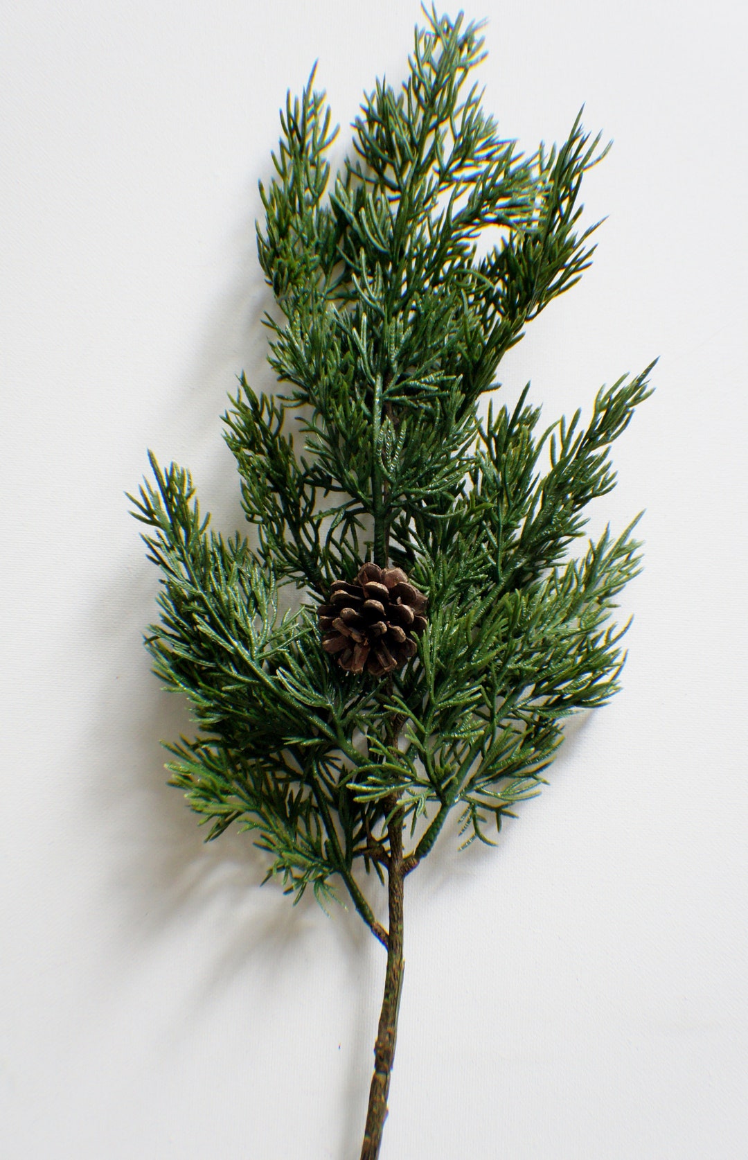 20 Fresh Touch Cedar and Pine Cone Spray Artificial Pine Spray, Stem ...