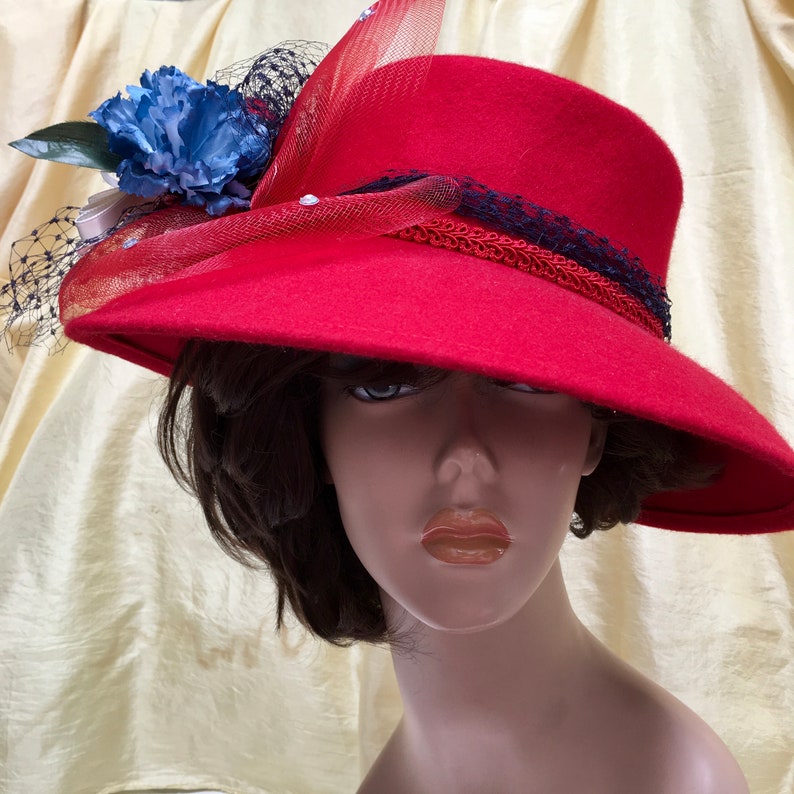 Vintage Red Wool Felt 'day at the Races' Church - Etsy