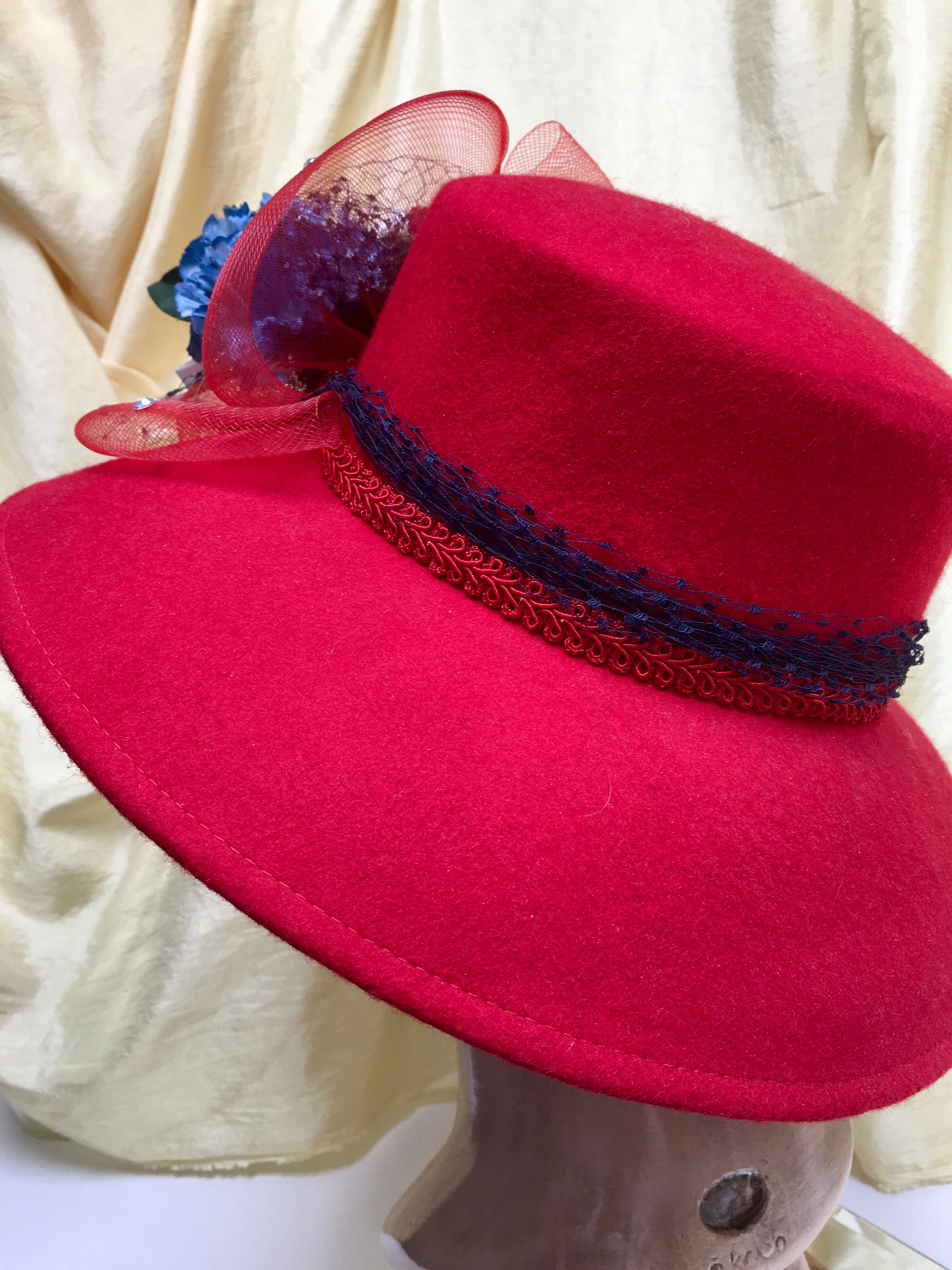 Vintage Red Wool Felt 'day at the Races' Church - Etsy