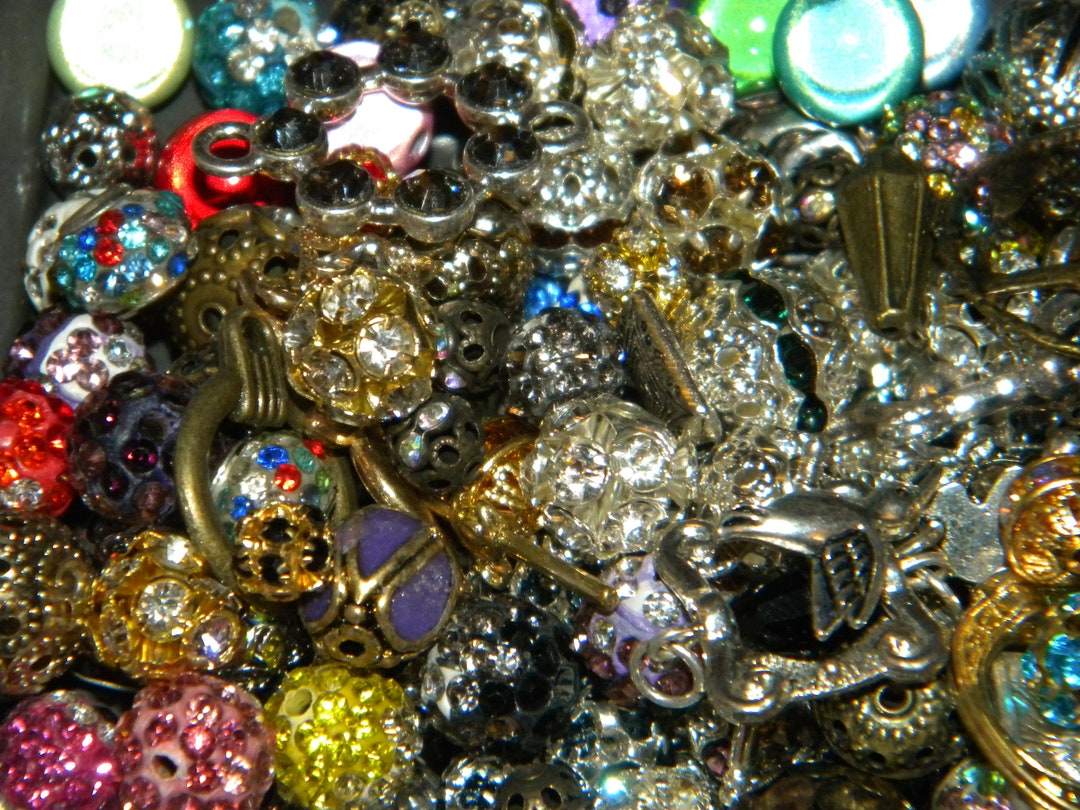NEW 20/pc Metal, Crystal, Resin Mixed Beads Pendants Lot Random Picked ...