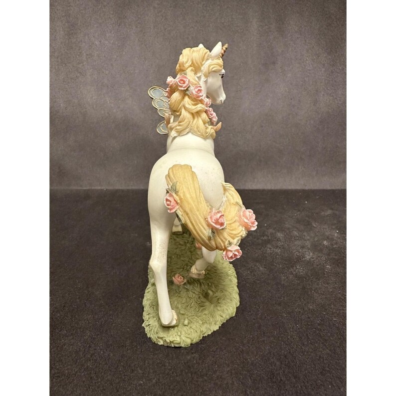 Messenger of Happiness Unicorn Figurine Special Messages Hamilton ...
