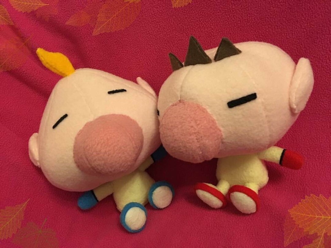 Captain Olimar and Louie Plushes MADE TO ORDER - Etsy