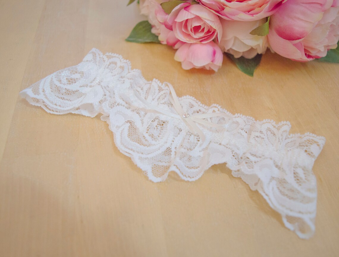 Ivory Lace Wedding Garter, Bridal Garter, Gift for Bride, Lace Garter ...