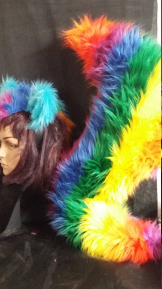 Rainbow Dash Con Cola De Caballo Un Caballo Con Una Melena Amarilla Y