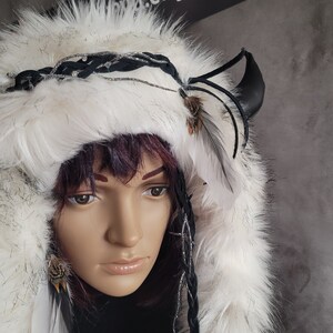 White Trapper Hat With Black Horns Buffalo Headdress, White Viking ...