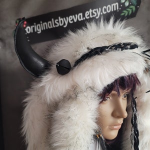 White Trapper Hat With Black Horns Buffalo Headdress, White Viking ...
