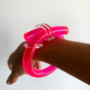 PINK KNOT BANGLE, Pink Acrylic Bangle, Neon Pink Bangle, Pink Bangle ...