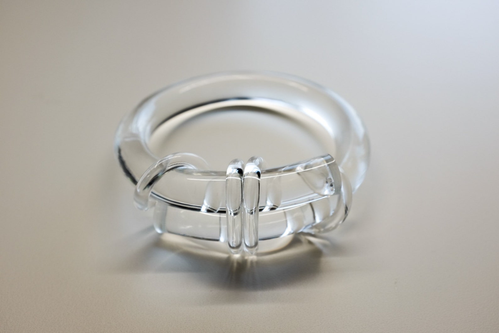 LUCITE KNOT BANGLE Clear Acrylic Bangle Lucite Bangle - Etsy UK