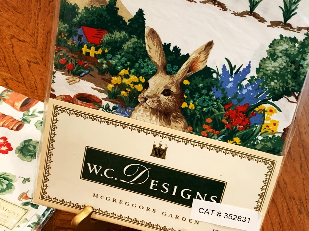 Nos Vintage Tablecloth W Four Matching Napkins PETER RABBIT Mr ...