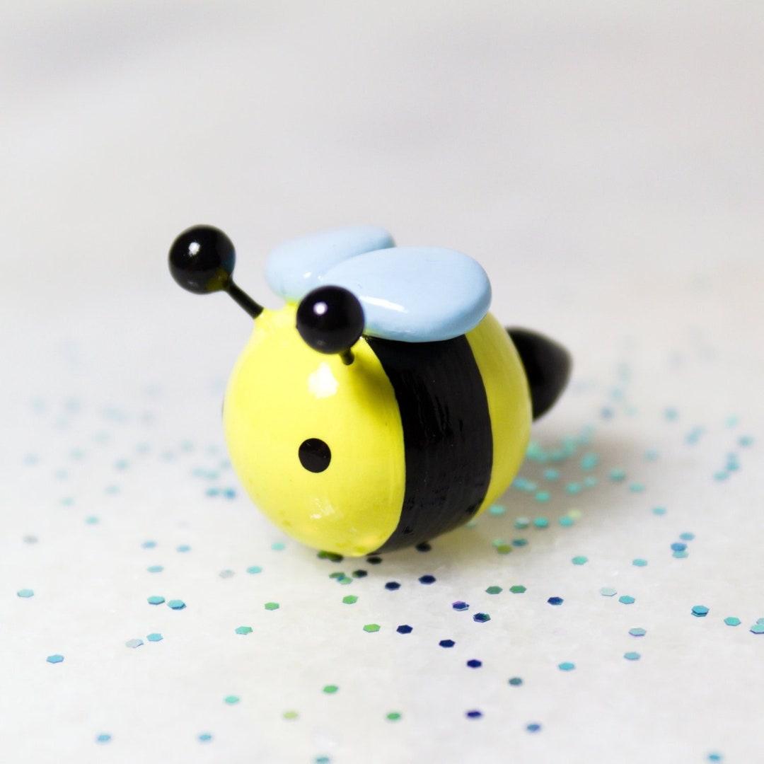 Chubby Bumblebee Sculpture Desk Pet Polymer Clay Figures Kawaii Desk ...