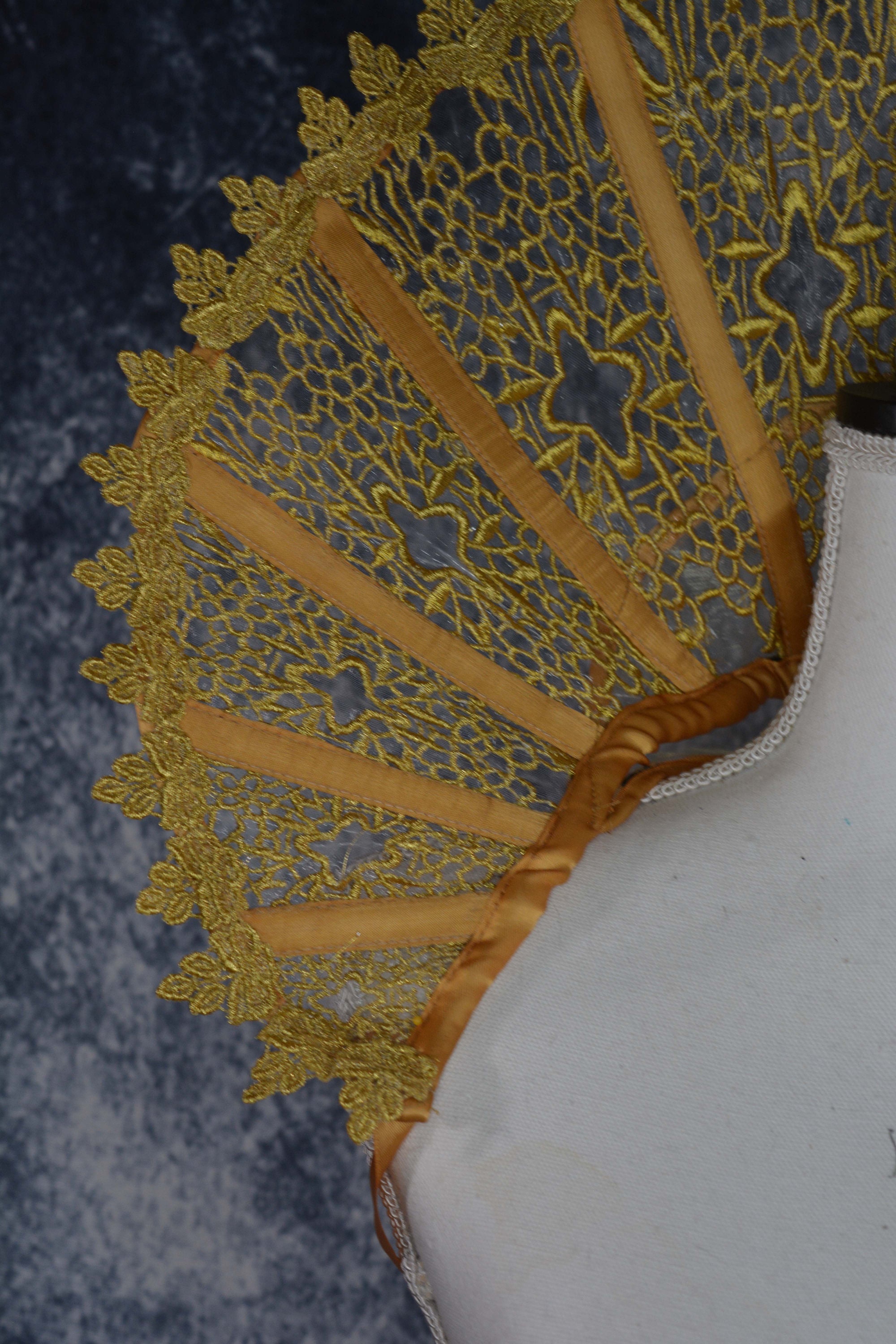 Embroidered Lace Elizabethan Collar | Etsy