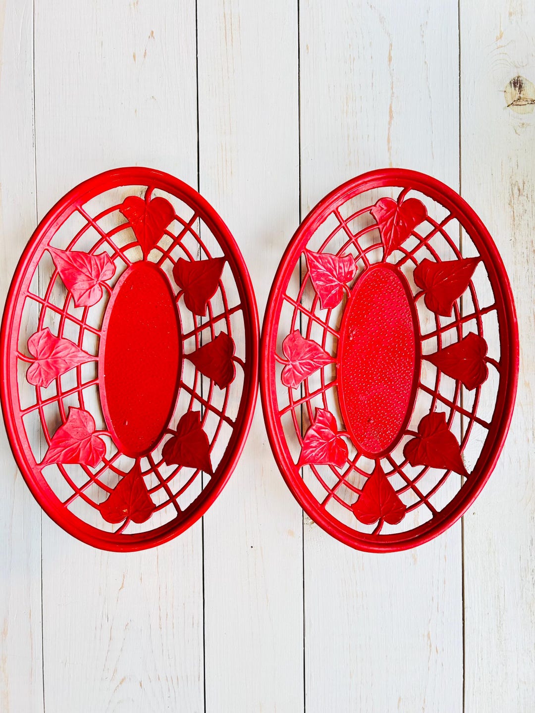Set of 2 Vintage Bright Red Metal Ivy Leaf Serving Baskets | Retro Cute ...