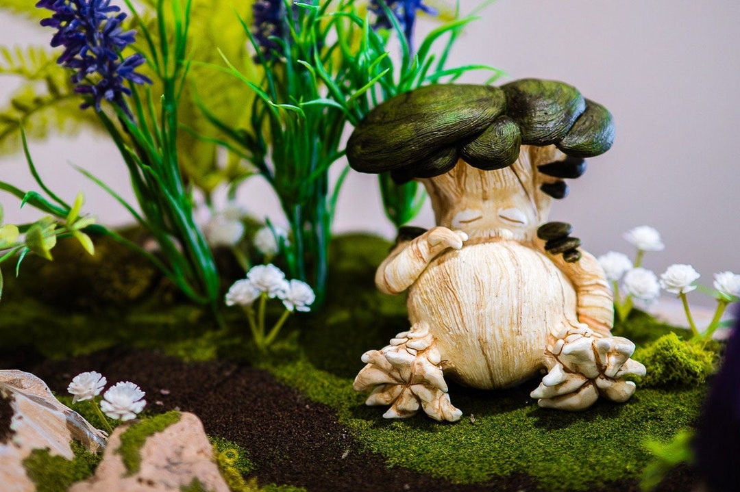 Bruno the Sleepy Oyster Mushroom Piltz Gnome Mushroom Figurine - Etsy