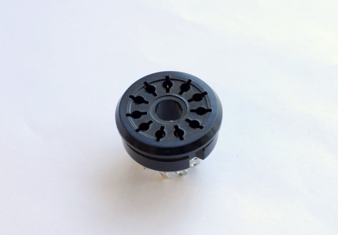 Amphenol 78S11 - 11 Pin Socket - for Hickok Cardmatic Tube Testers ...