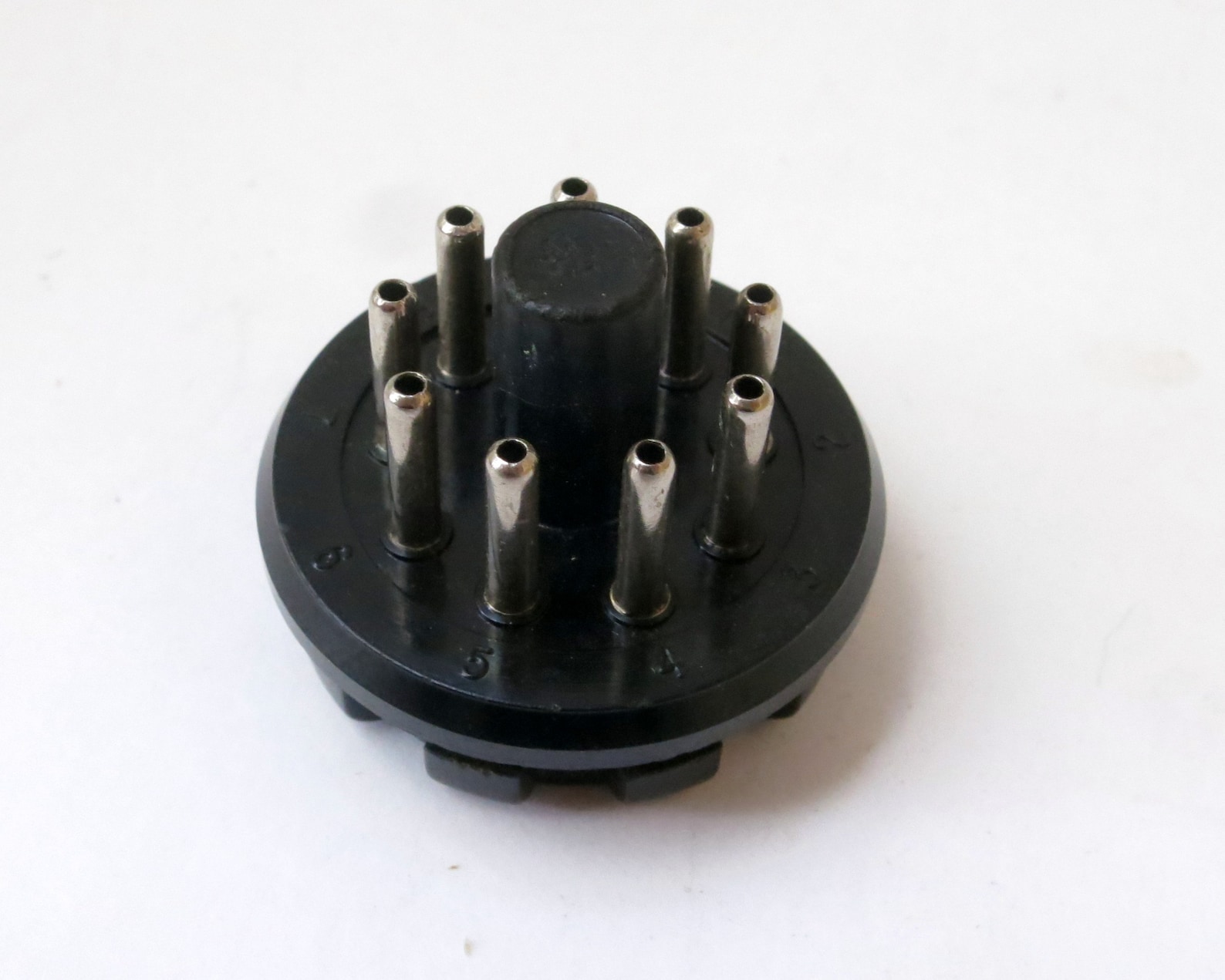 Amphenol 86CP9 Plug Octal Style 9 Pin Plug for Collins 51S-1 Receivers ...