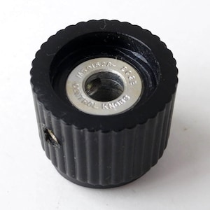Control Knobs 2C2B MS91528-2C2B Military Standard Radio Knob - Special ...