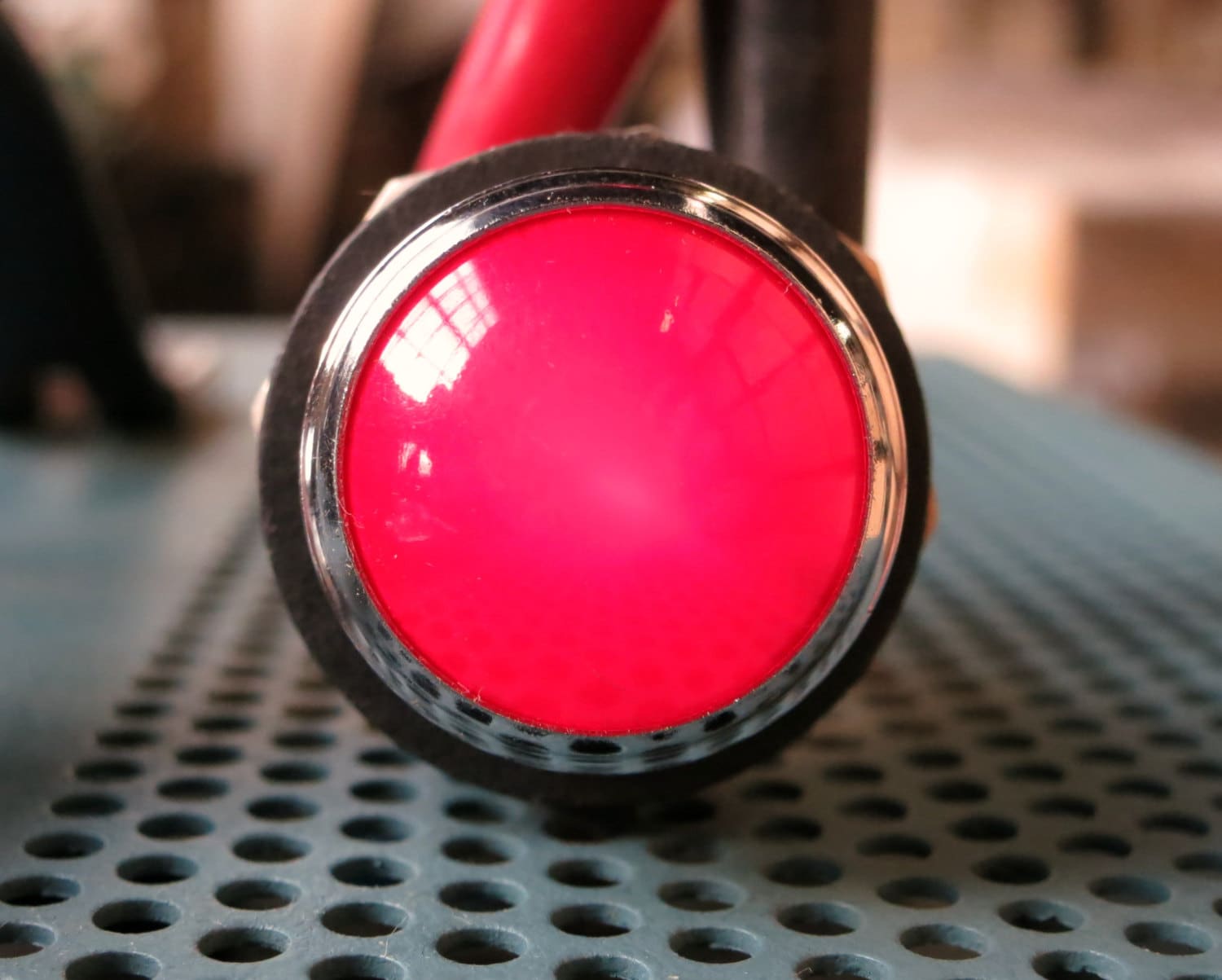 FLASHING Red Pilot Light Assembly - New Old Stock - Screw in Miniature ...