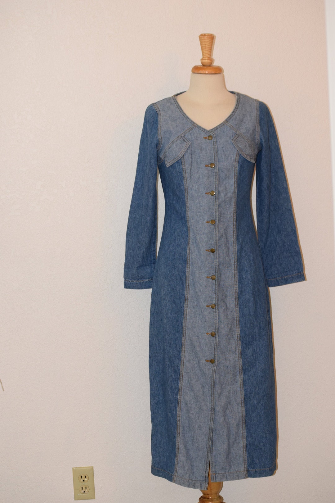 Light and Medium Washed Denim Color Blocked 'gazoz Sportswear' 1980's ...