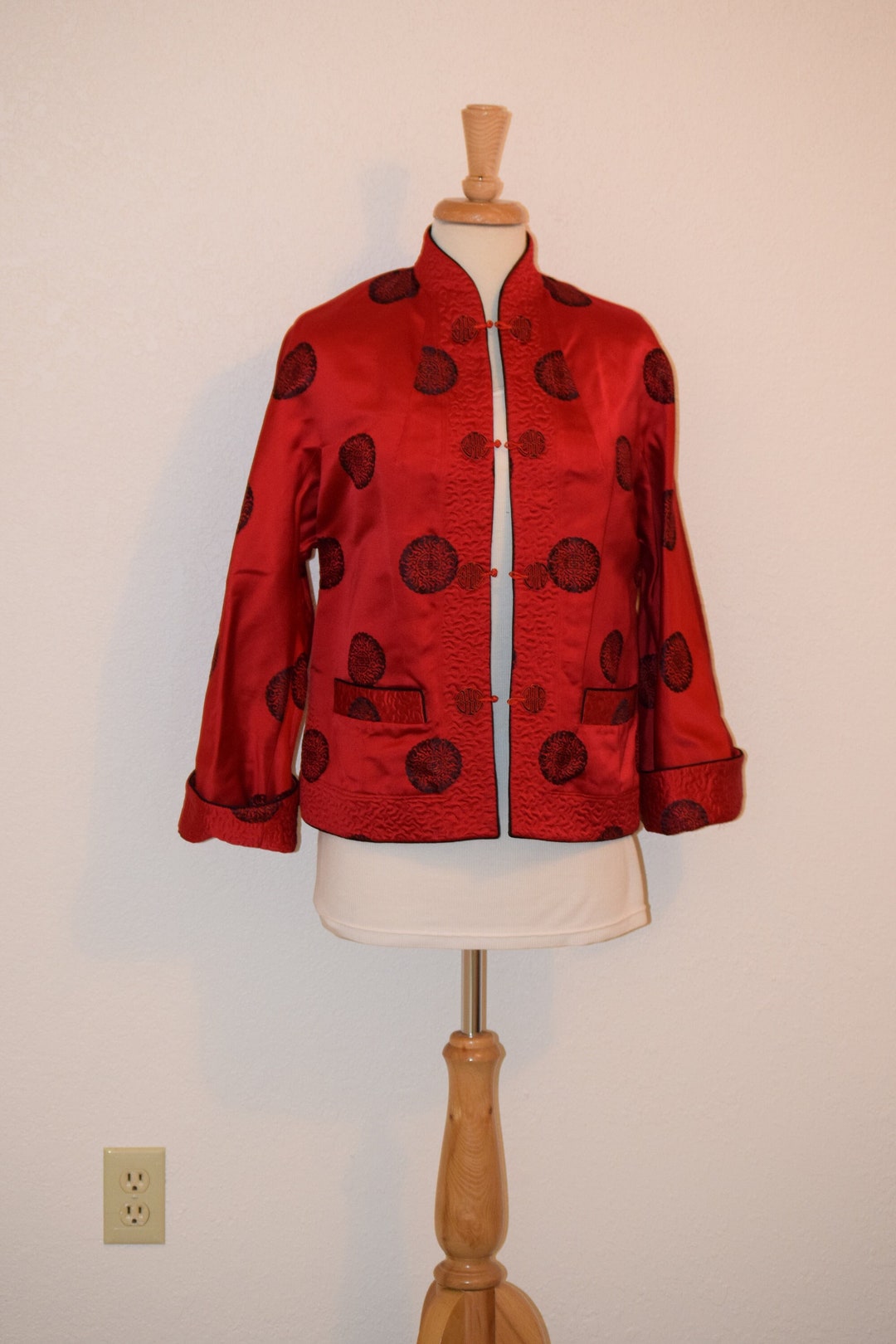 Stunning Red and Black Asian Inspired Reversible Dinner Jacket / Opera ...
