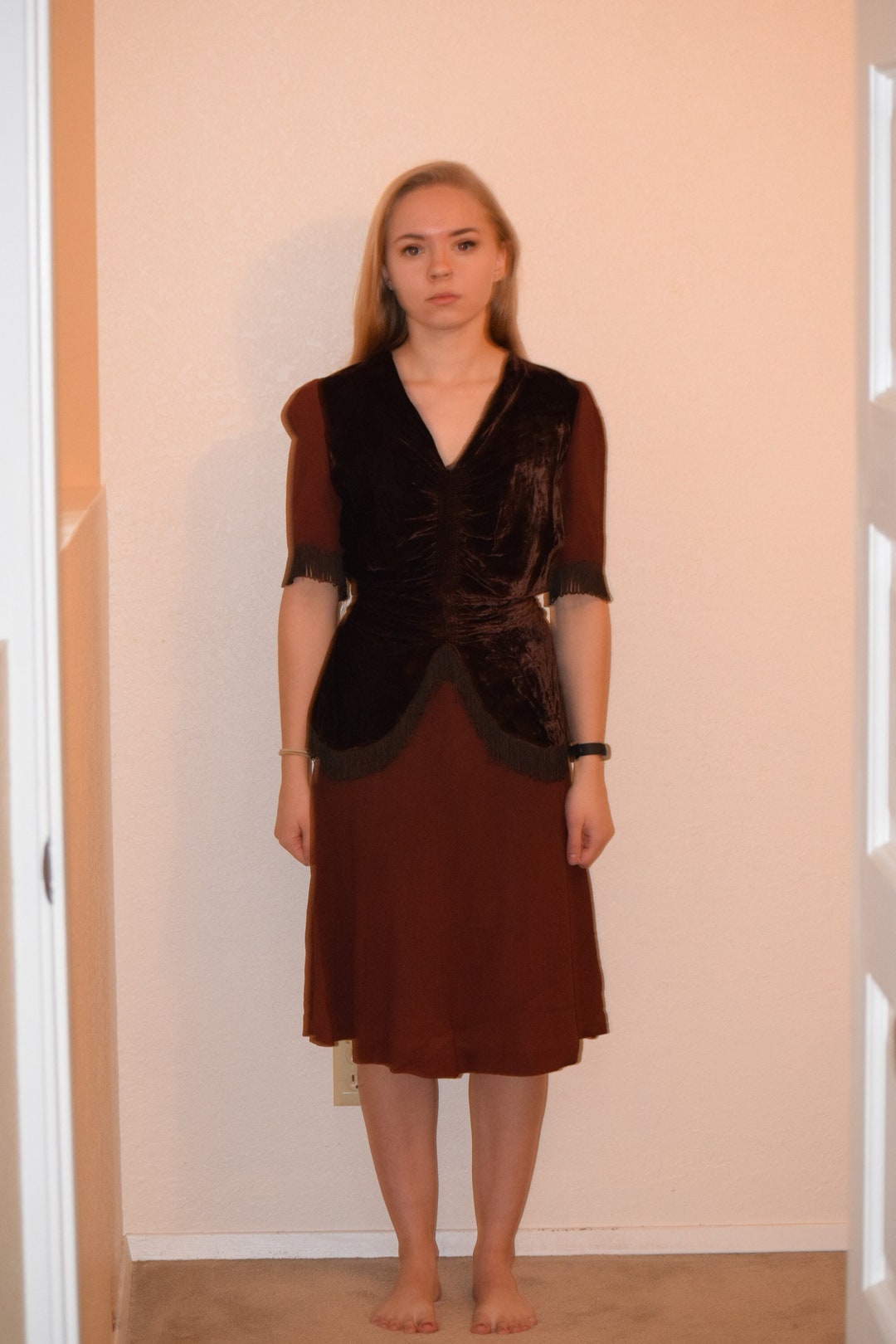 Stunning Authentic 1920's Deep Bronze and Brown Velvet Fringed Short ...