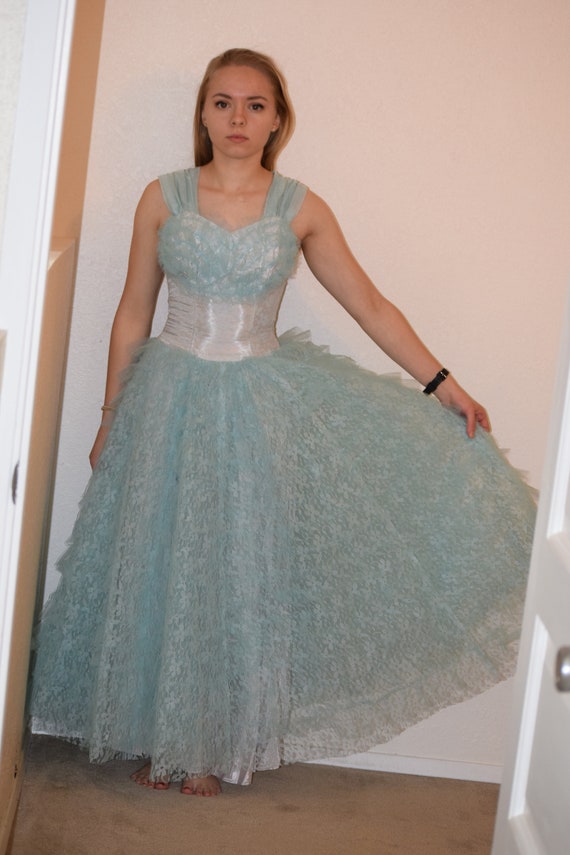 Robin's Egg Blue 1950's Cupcake Prom / Quinceanera Dr… - Gem