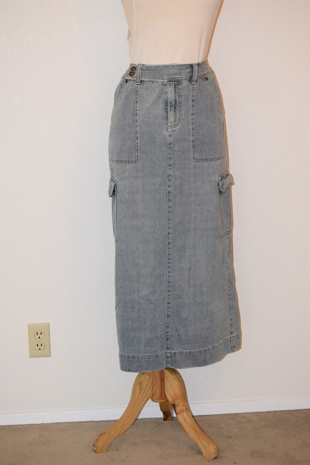 Y2K Retro Liz Claiborne / Lizwear High Waist Faded Denim Mid Calf ...