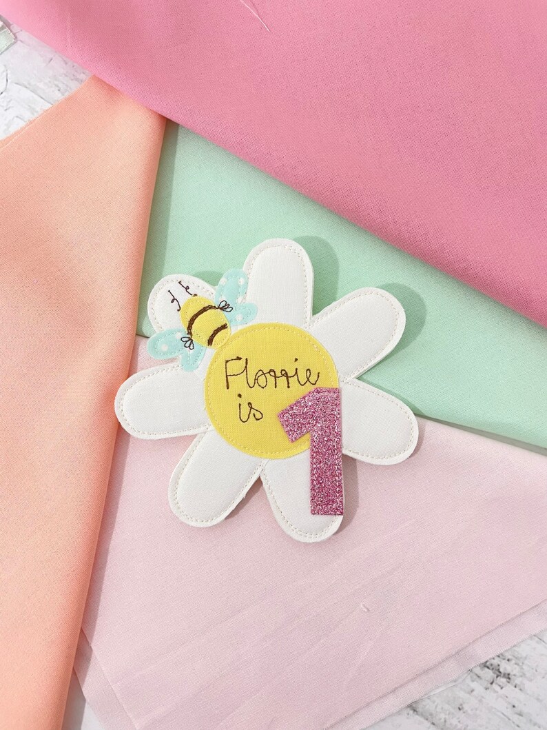 Daisy Flower Personalised Birthday Rosette - Etsy
