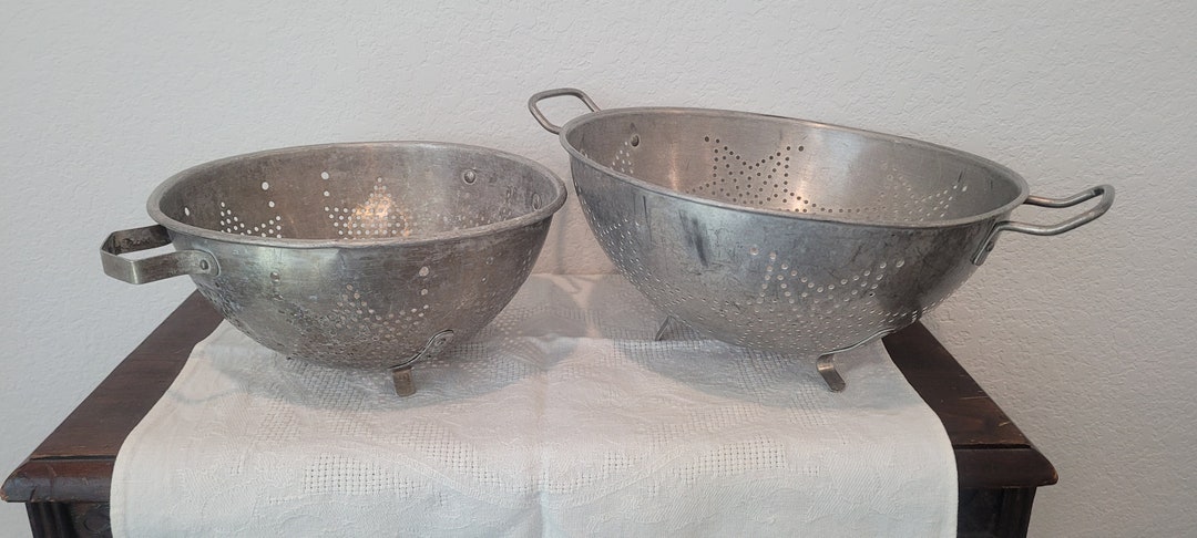 Vintage Aluminum Strainers 2 Farmhouse Decor - Etsy