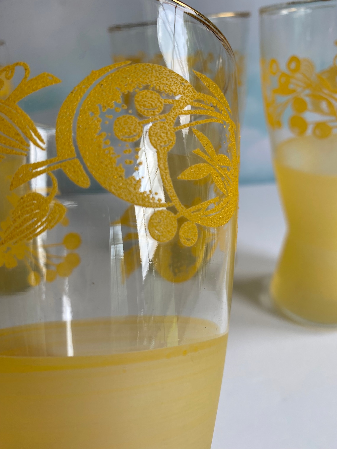 Vtg Yellow/Orange Frosted Drinking Glasses Set of 4 Hourglass | Etsy