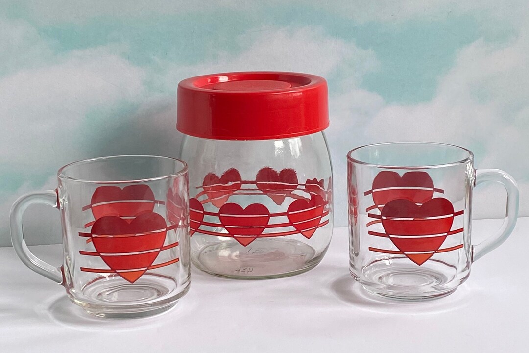 Vtg Red Heart Canister and Glass Mug Set, Valentine's Day Gift Set Mugs ...