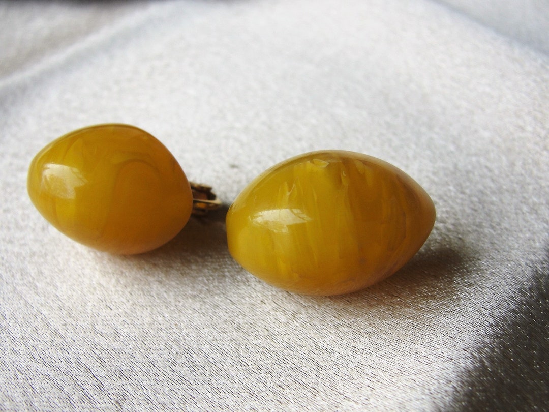 VINTAGE Lucite Resin Earrings,butterscotch Amber Marbled Lucite ...