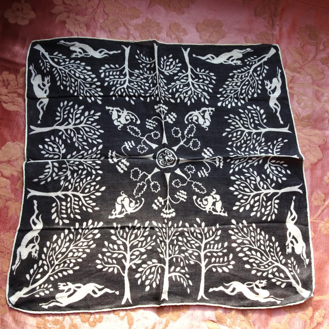 FABULOUS Vintage 1930s Art Deco Hankie,black White Gazelles Trees Deco ...