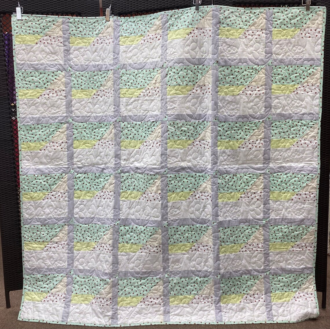 Handmade Little Buggers Quilt - Etsy