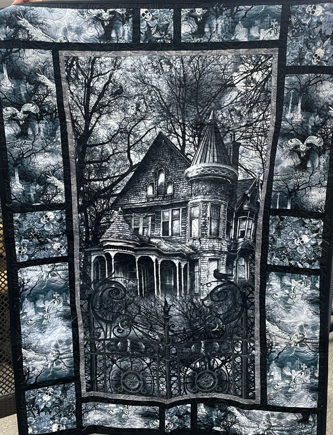 Haunted House Halloween Quilt Handmade - Etsy