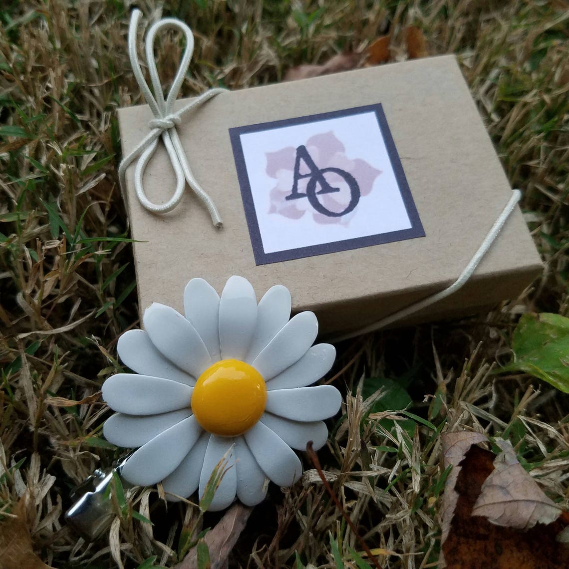 White and Yellow Daisy Hair Clip Enamel Flower Alligator Clip - Etsy