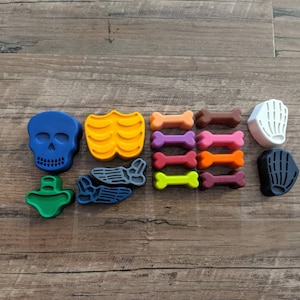 Skeleton Crayons Halloween Crayons - Etsy