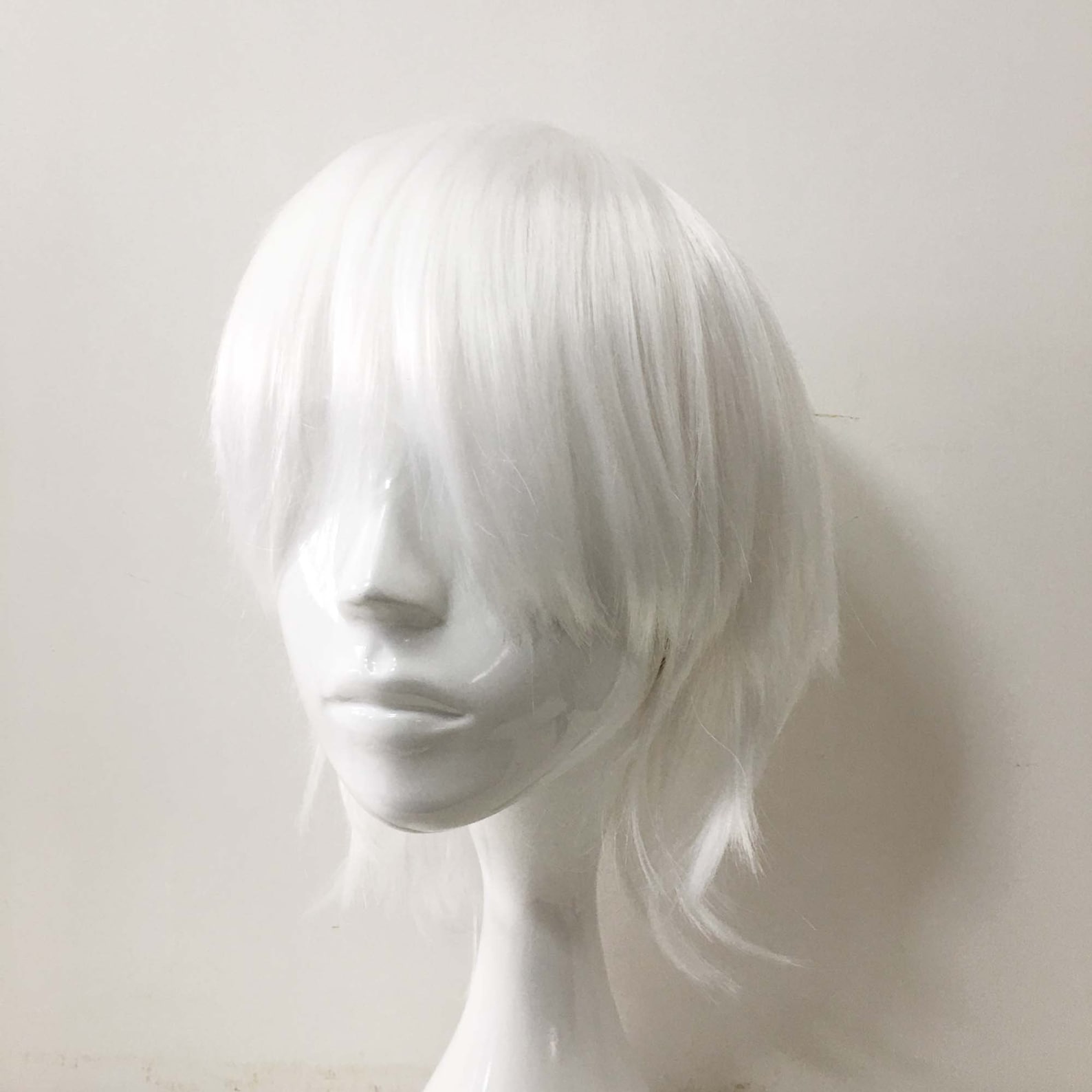 Unisex Snow White Long Fringe Bangs Short Straight Layered Cosplay Wig ...