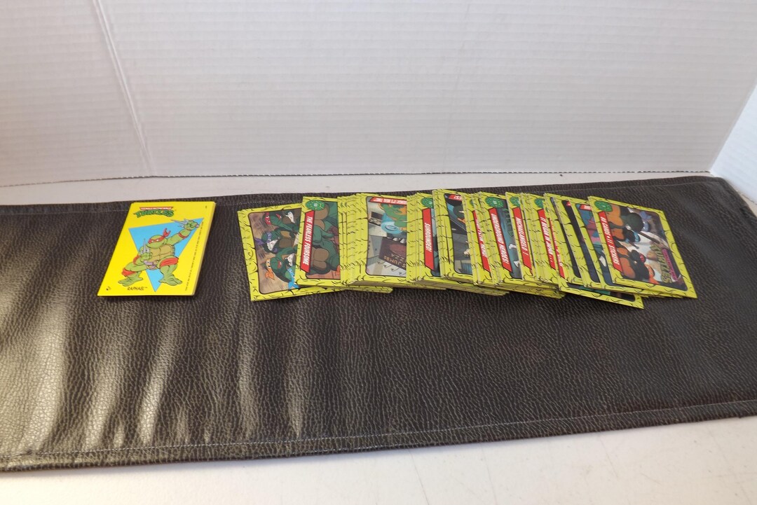 Topps Teenage Mutant Ninja Turtles Card and Sticker Set See Description ...
