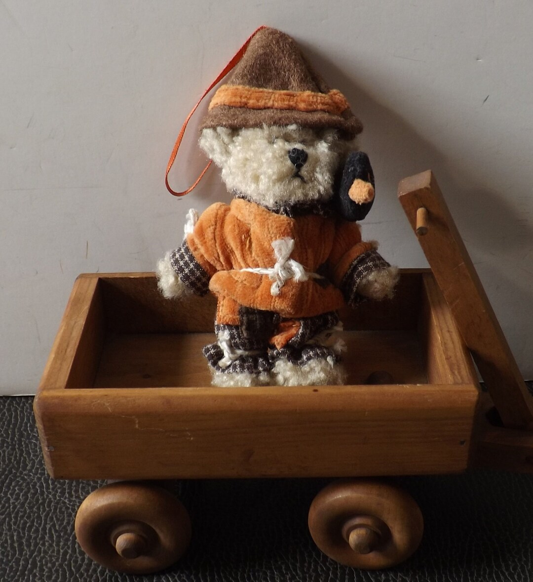 Boyds Miniature Scarecrow Bear in Wooden Wagon see Description for ...