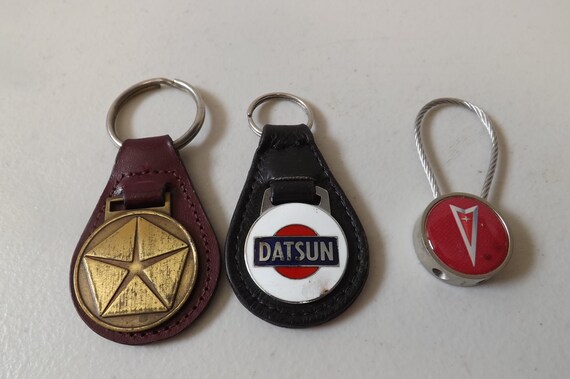 Three Automobile Car Advertising Key Rings - See Desc… - Gem