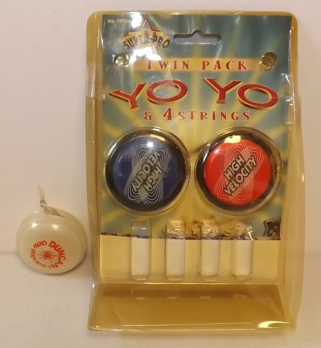 Duncan Glow Imperial Yoyo and Twin Pack Super Pro High Velocity Yoyos ...