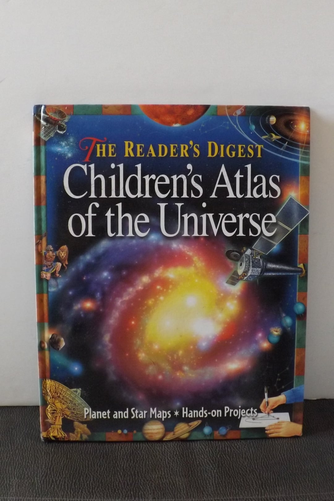 Readers Digest Childrens Atlas of the Universe see Description for ...