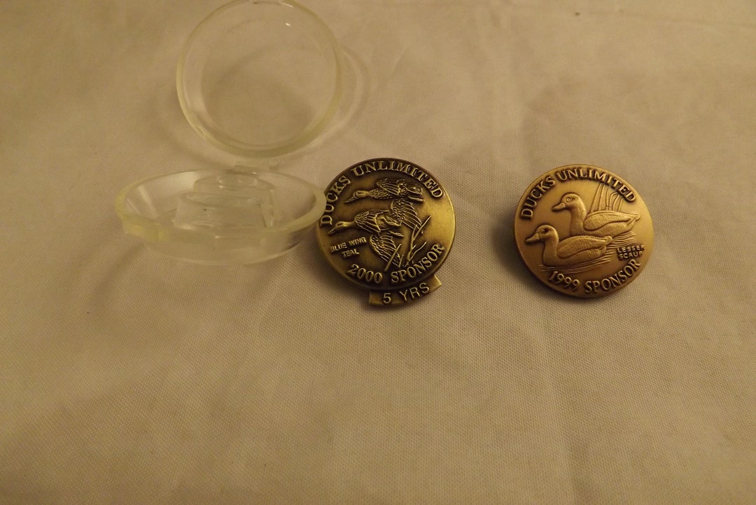 Two Ducks Unlimited Sponsor Pins One in Case - Etsy