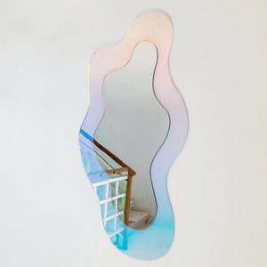 Wiggly Life Reflector Mirror - Full Body - Wavy Acrylic Mirror Wiggly ...
