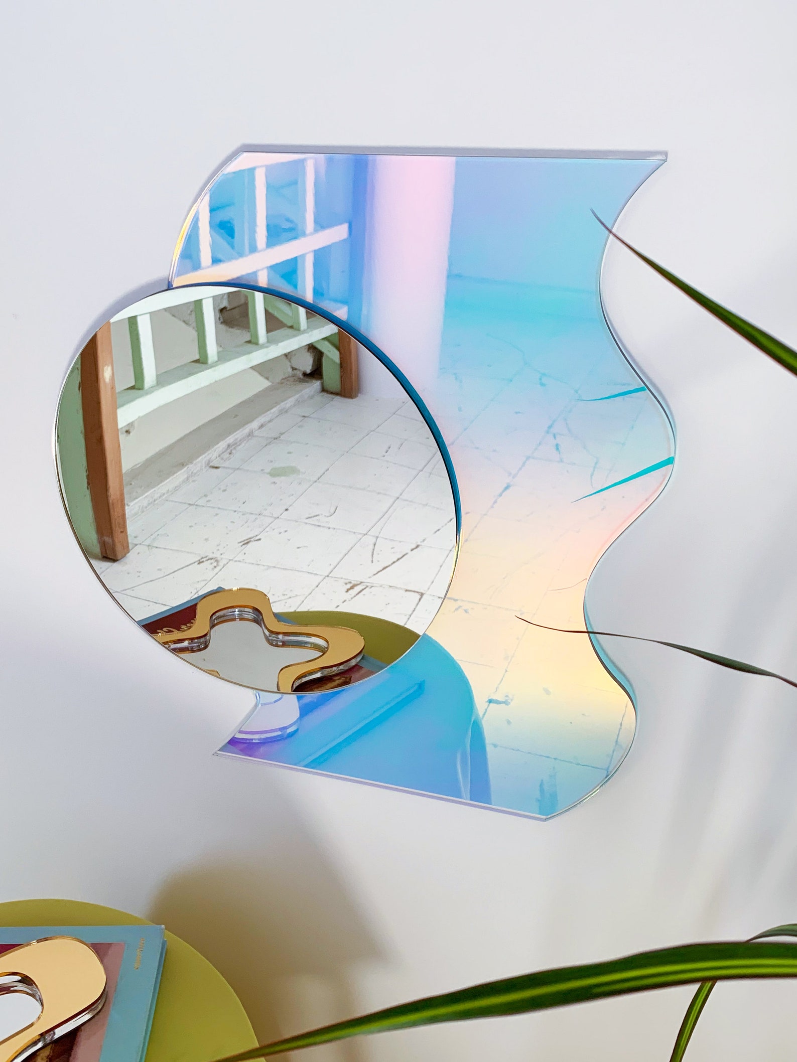 Rena Round Reflector Mirror - Wavy Acrylic Mirror Wiggly Mirror ...