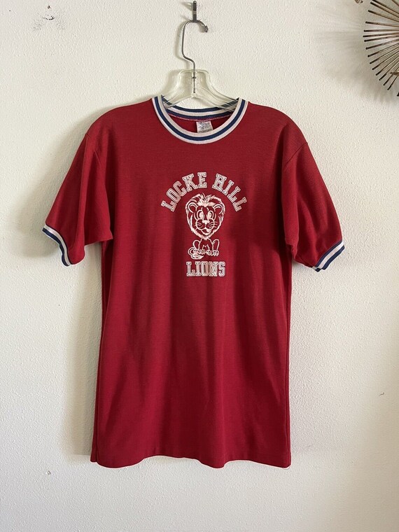 1970s Locke Hill Lions School Mascot T Shirt Gym USA … - Gem