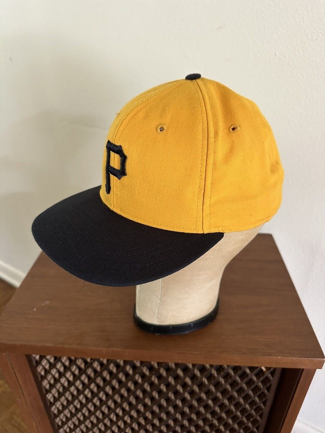 NWT Pittsburgh Pirates 1975 Cooperstown Collection 7 3/8 MLB Baseball ...