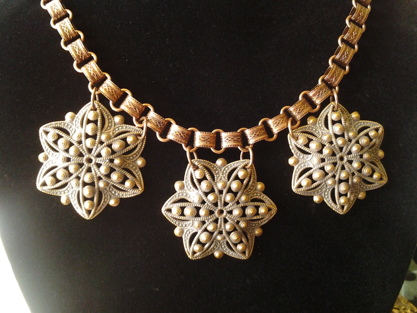 Book Chain-art Nouveau Book Chain Style-decorative Embossed - Etsy